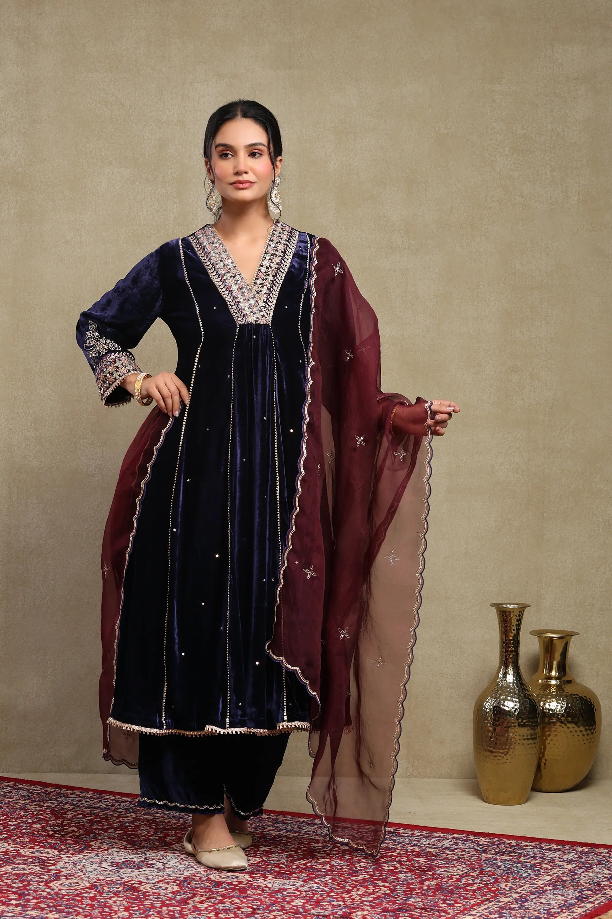 Anam Navy Blue Embroidered Velvet Kurta Set